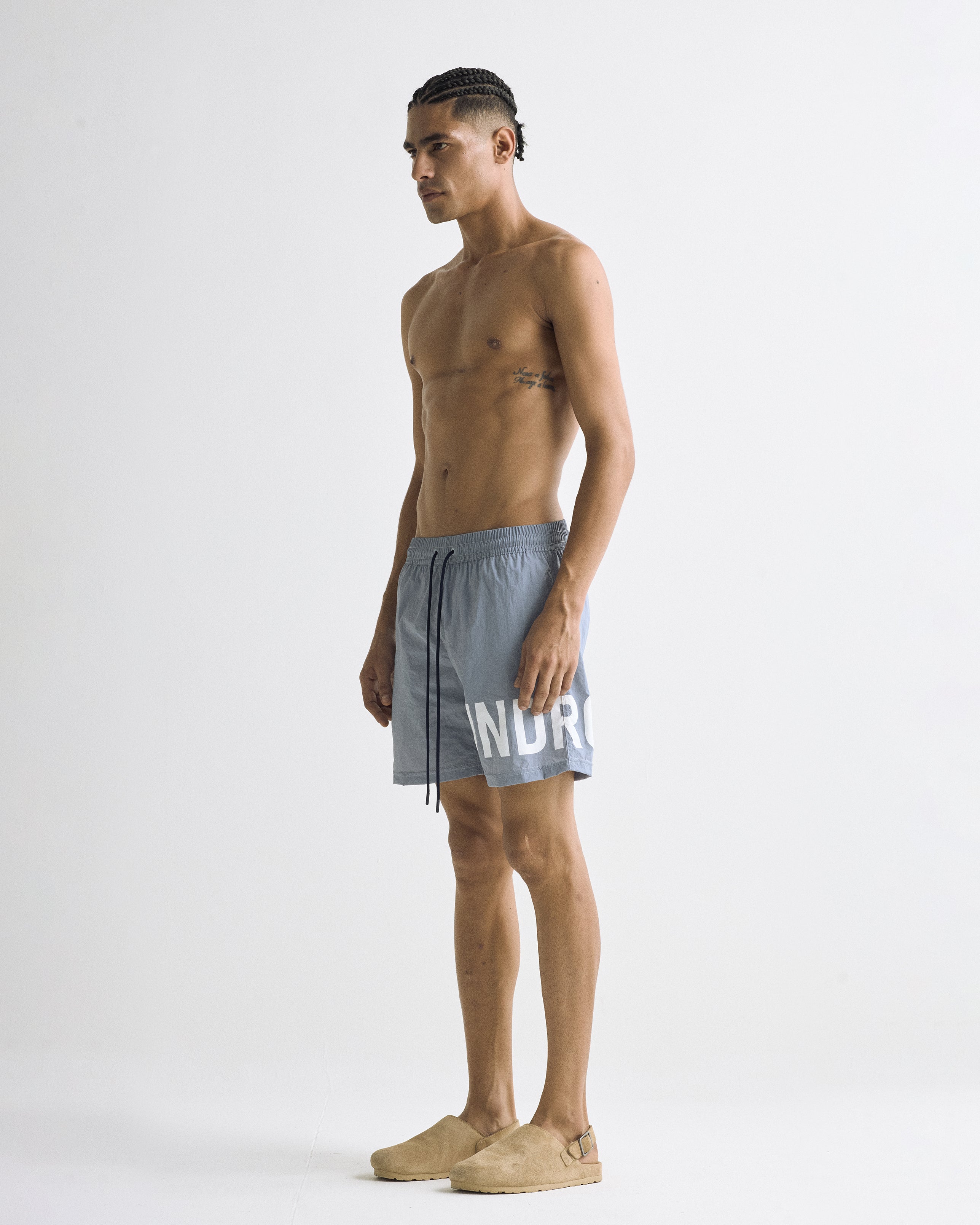 Pack Basics UNDRGLD Swimwear Short Black & Light Blue + UG Sunglasses – UNDERGOLD CORP